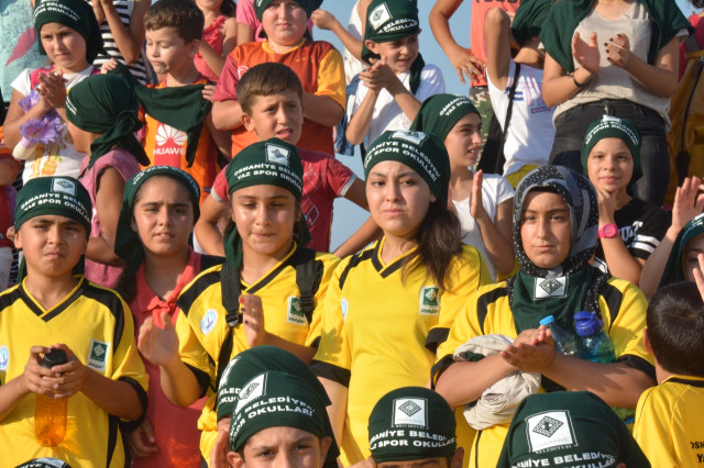 Çocuklardan Kadir Kara'ya Büyük İlgi - GÜNDEM - Dünya Çocuk Gazetesi